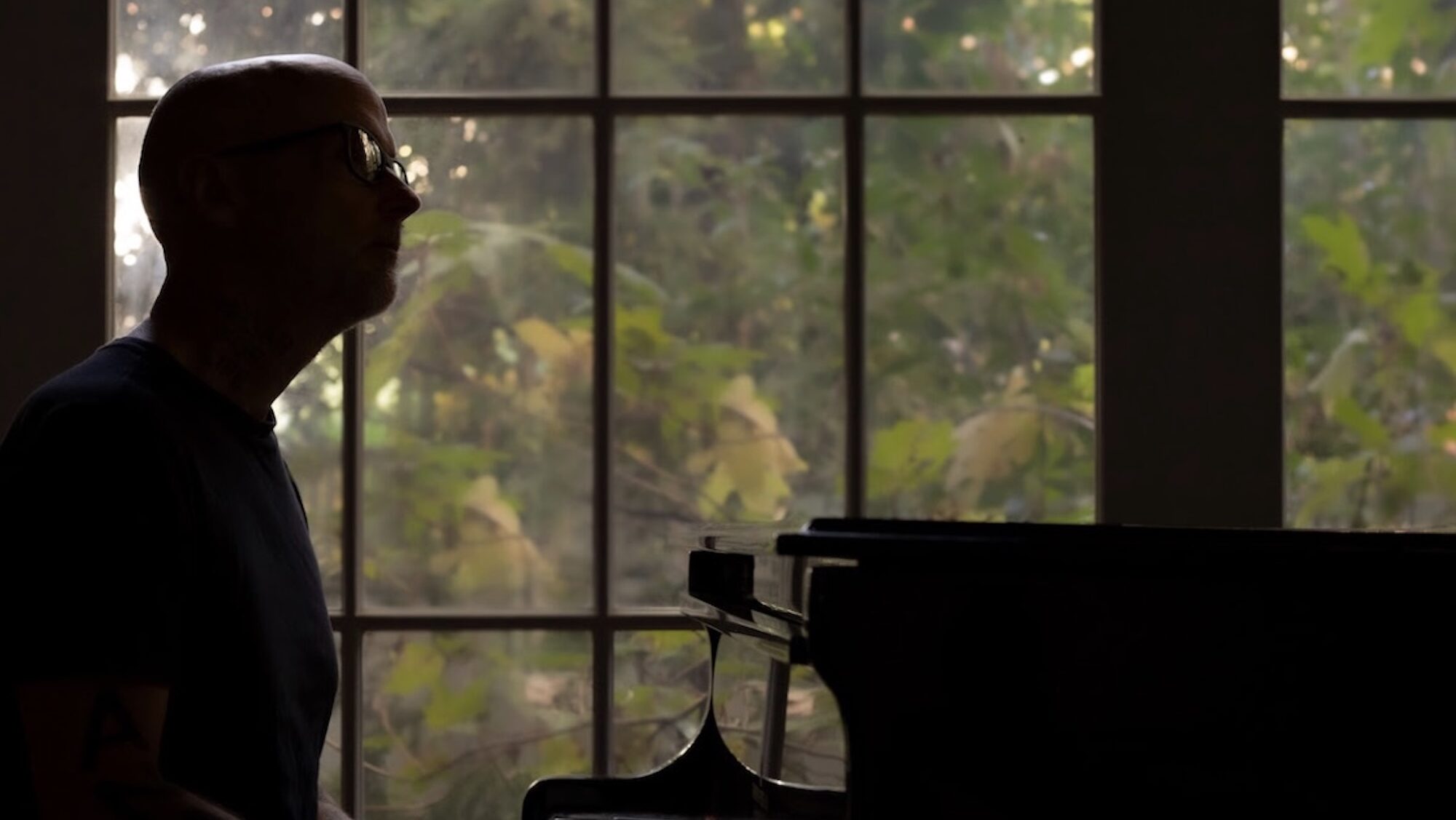 Moby lança Future Quiet e refaz hit de Stranger Things | Disconecta